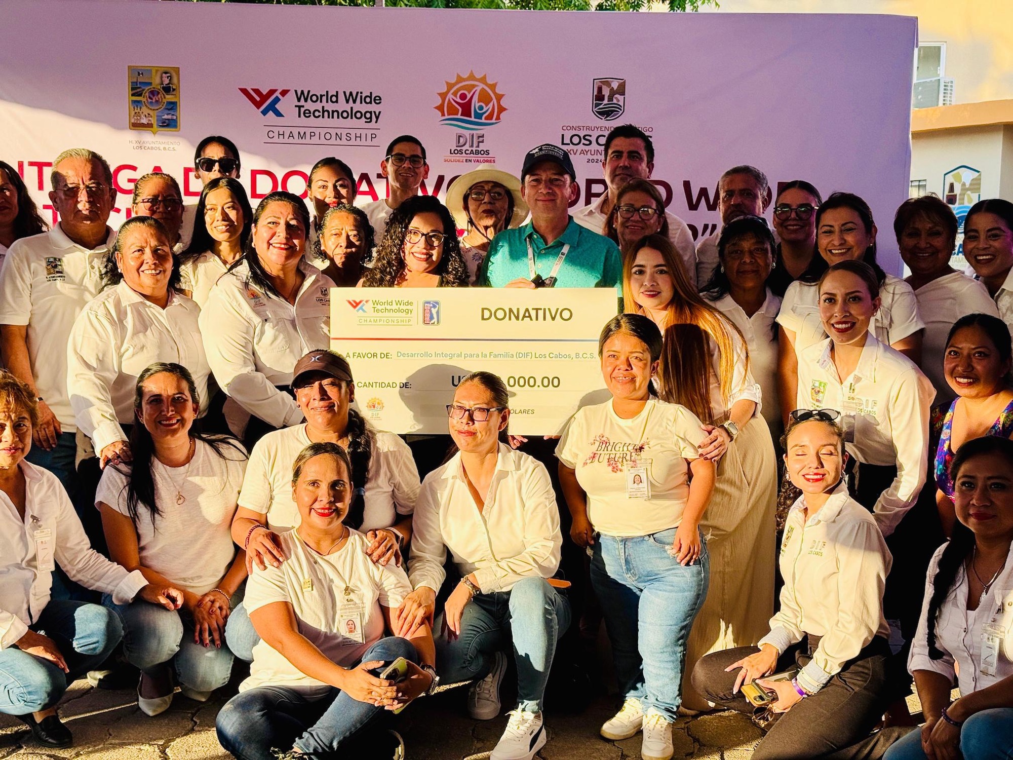 Recibe DIF Los Cabos donativo de 10 mil dólares del torneo “World Wide ...
